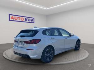White BMW 118 2023 in Klaipeda, with an engine capacity of 1.50 L and mileage of 39 thousand km for 21999 €, photo 6 on AUTOMOTO.COM.LV