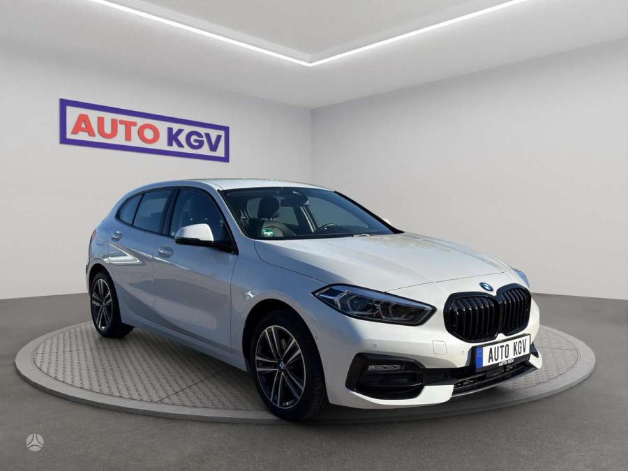 White BMW 118 2023 in Klaipeda, with an engine capacity of 1.50 L and mileage of 39 thousand km for 21999 €, photo 8 on AUTOMOTO.COM.LV