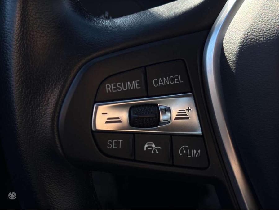 White BMW 118 2023 in Klaipeda, with an engine capacity of 1.50 L and mileage of 39 thousand km for 21999 €, photo 20 on AUTOMOTO.COM.LV