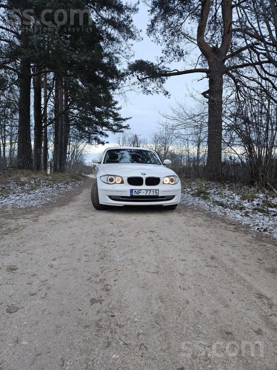 White BMW 118 2008 in Aluksne, with an engine capacity of 2.00 L and mileage of 298 thousand km for 3550 €, photo 1 on AUTOMOTO.COM.LV