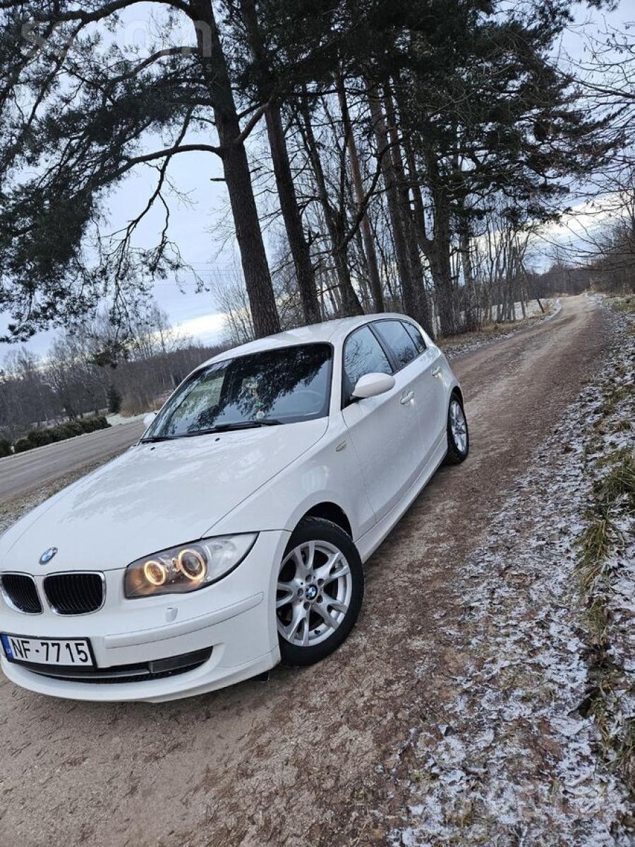 White BMW 118 2008 in Aluksne, with an engine capacity of 2.00 L and mileage of 298 thousand km for 3550 €, photo 2 on AUTOMOTO.COM.LV