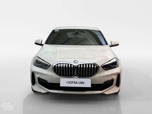 White BMW 118 2020 in Kaunas, with an engine capacity of 1.50 L and mileage of 83 thousand km for 23678 €, photo 4 on AUTOMOTO.COM.LV