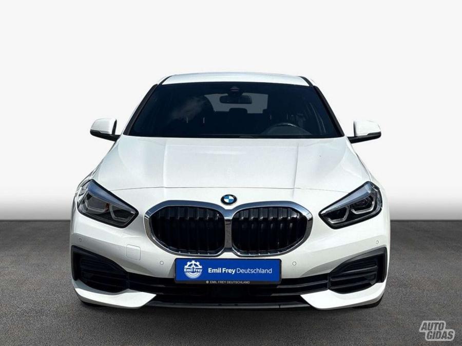 White BMW 118 2021 in Kaunas, with an engine capacity of 1.50 L and mileage of 38 thousand km for 22390 €, photo 4 on AUTOMOTO.COM.LV