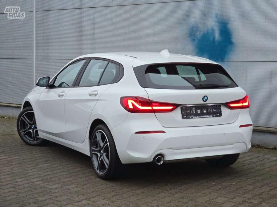 Balts BMW 118 2022 Kauņa, ar dzinēja tilpumu 1.50 L un nobraukumu 52 tūkst. km par 21594 €, foto 6 vietnē AUTOMOTO.COM.LV