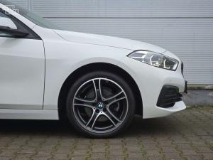 Balts BMW 118 2022 Kauņa, ar dzinēja tilpumu 1.50 L un nobraukumu 52 tūkst. km par 21594 €, foto 9 vietnē AUTOMOTO.COM.LV