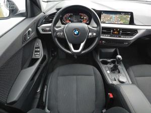 Balts BMW 118 2022 Kauņa, ar dzinēja tilpumu 1.50 L un nobraukumu 52 tūkst. km par 21594 €, foto 19 vietnē AUTOMOTO.COM.LV
