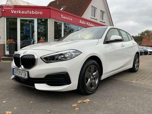 Balts BMW 118 2022 Kauņa, ar dzinēja tilpumu 1.50 L un nobraukumu 76 tūkst. km par 22390 €, foto  vietnē AUTOMOTO.COM.LV