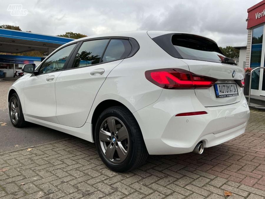 Balts BMW 118 2022 Kauņa, ar dzinēja tilpumu 1.50 L un nobraukumu 76 tūkst. km par 22390 €, foto 3 vietnē AUTOMOTO.COM.LV