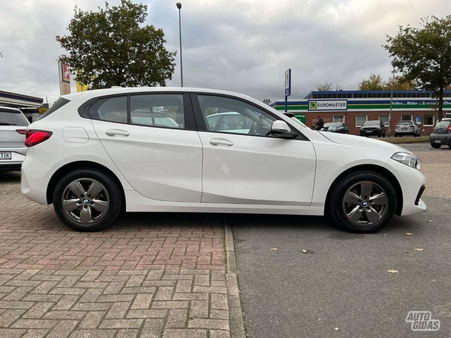Balts BMW 118 2022 Kauņa, ar dzinēja tilpumu 1.50 L un nobraukumu 76 tūkst. km par 22390 €, foto 6 vietnē AUTOMOTO.COM.LV