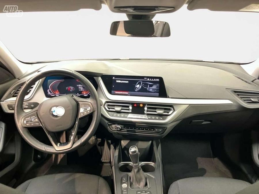 Balts BMW 118 2022 Kauņa, ar dzinēja tilpumu 1.50 L un nobraukumu 37 tūkst. km par 25314 €, foto 11 vietnē AUTOMOTO.COM.LV