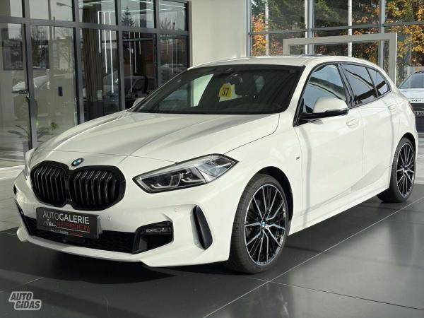 Balts BMW 118 2022 Kauņa, ar dzinēja tilpumu 1.50 L un nobraukumu 68 tūkst. km par 26621 €, foto 1 vietnē AUTOMOTO.COM.LV