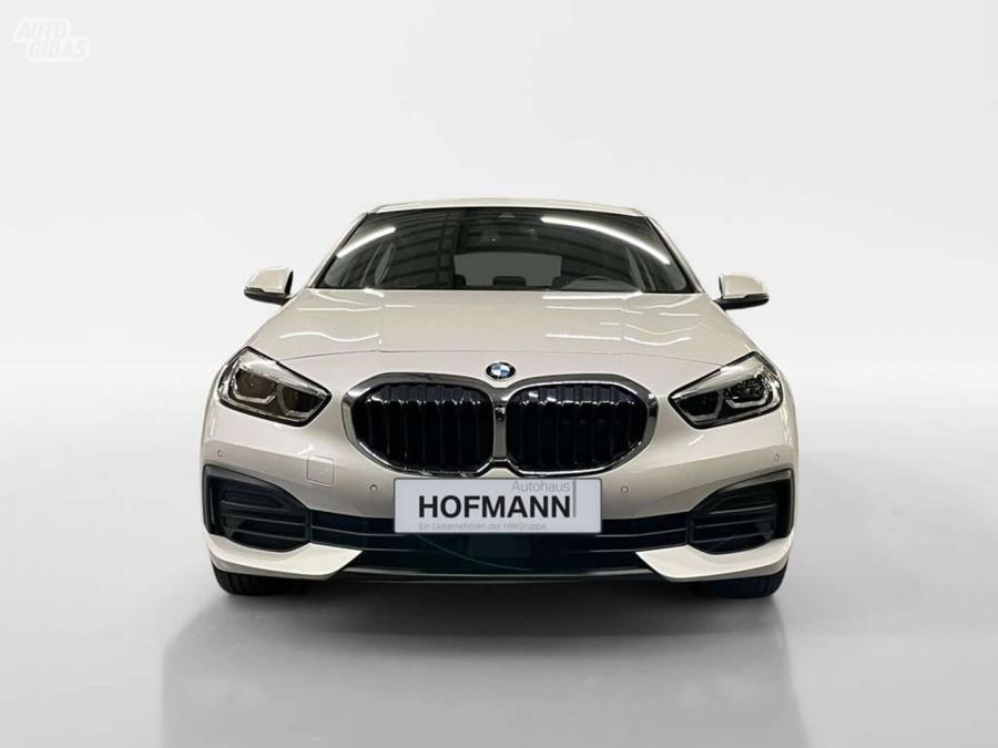 Balts BMW 118 2022 Kauņa, ar dzinēja tilpumu 1.50 L un nobraukumu 35 tūkst. km par 26622 €, foto 2 vietnē AUTOMOTO.COM.LV
