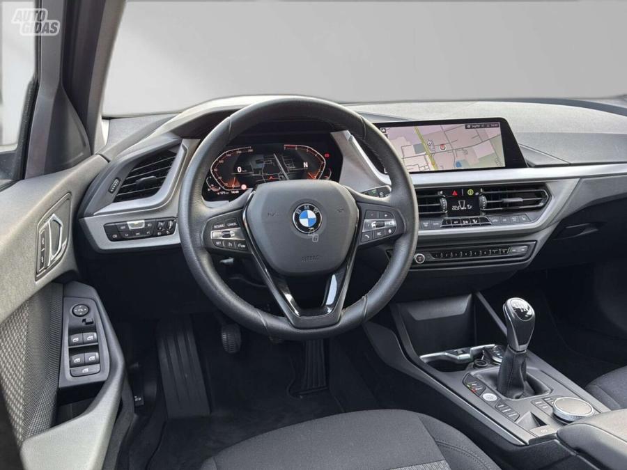 White BMW 118 2024 in Kaunas, with an engine capacity of 1.50 L and mileage of 17 thousand km for 22735 €, photo 11 on AUTOMOTO.COM.LV