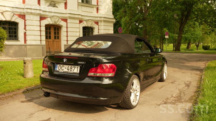 Black BMW 120 2008 in Jelgava, with an engine capacity of 2.00 L and mileage of 259 thousand km for 9000 €, photo 5 on AUTOMOTO.COM.LV
