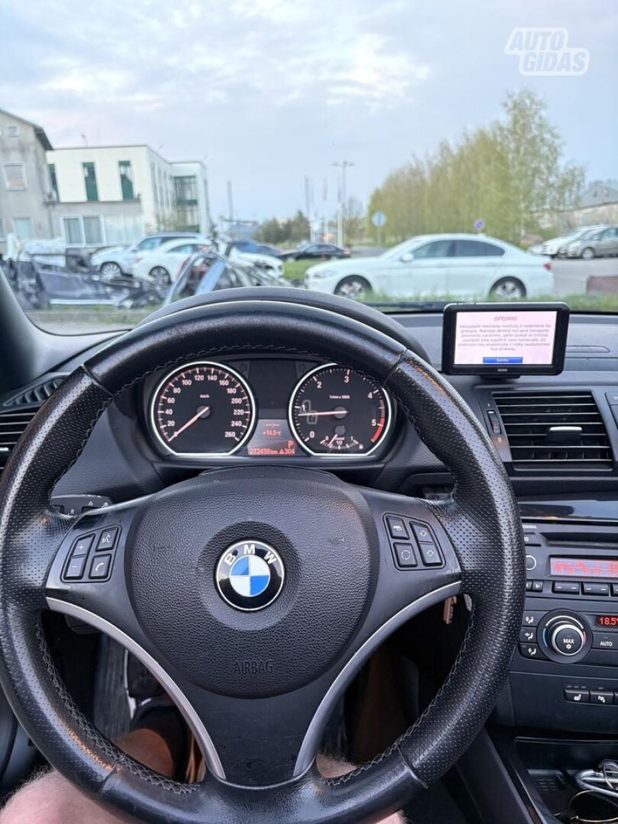 Black BMW 120 2008 in Klaipeda, with an engine capacity of 2.00 L and mileage of 272 thousand km for 5850 €, photo 15 on AUTOMOTO.COM.LV