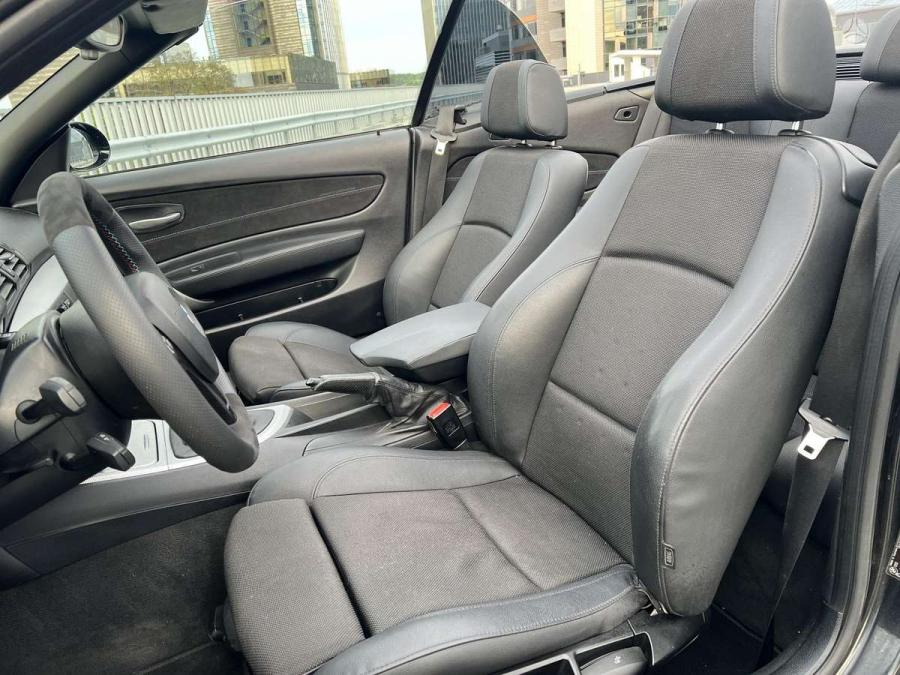 Black BMW 120 2008 in Vilnius, with an engine capacity of 2.00 L and mileage of 160 thousand km for 6250 €, photo 20 on AUTOMOTO.COM.LV