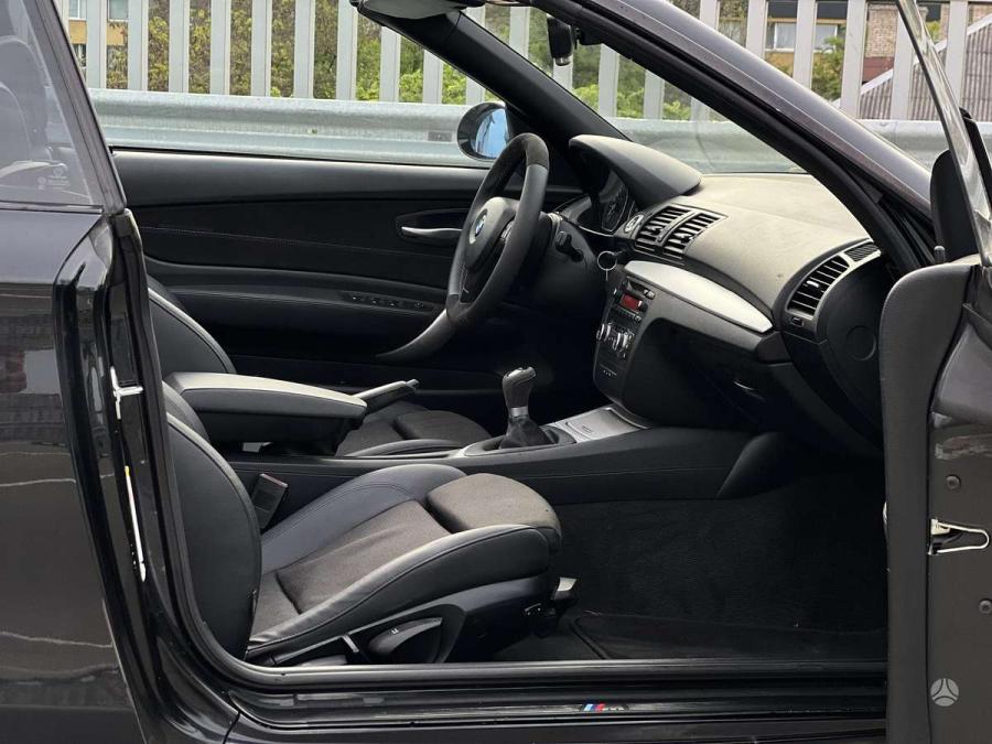 Black BMW 120 2008 in Vilnius, with an engine capacity of 2.00 L and mileage of 160 thousand km for 6250 €, photo 27 on AUTOMOTO.COM.LV