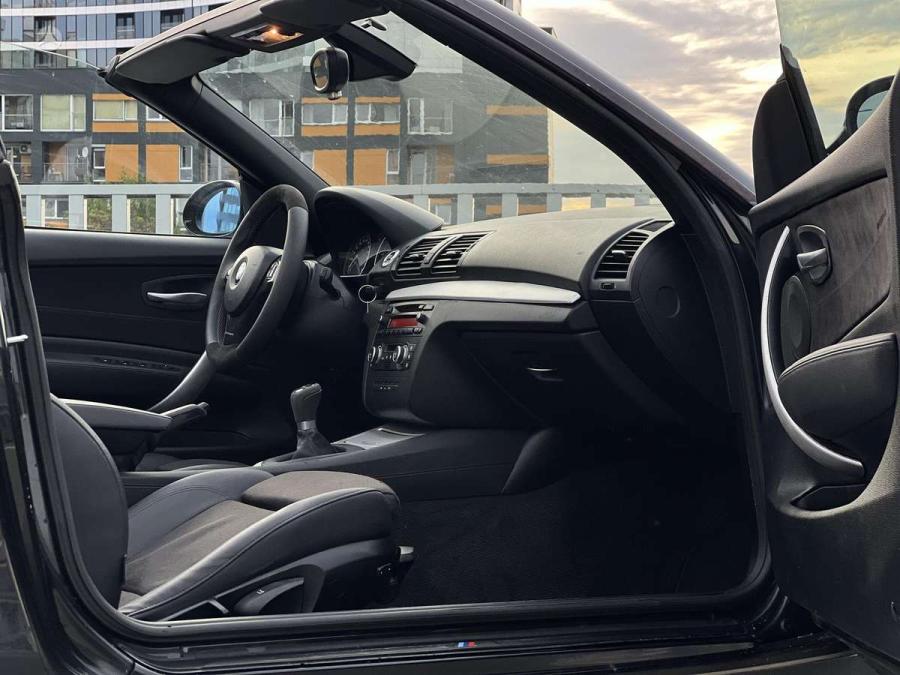 Black BMW 120 2008 in Vilnius, with an engine capacity of 2.00 L and mileage of 160 thousand km for 6250 €, photo 28 on AUTOMOTO.COM.LV
