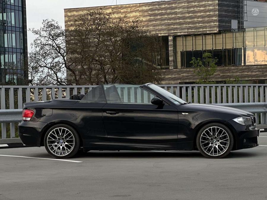 Black BMW 120 2008 in Vilnius, with an engine capacity of 2.00 L and mileage of 160 thousand km for 6250 €, photo 34 on AUTOMOTO.COM.LV