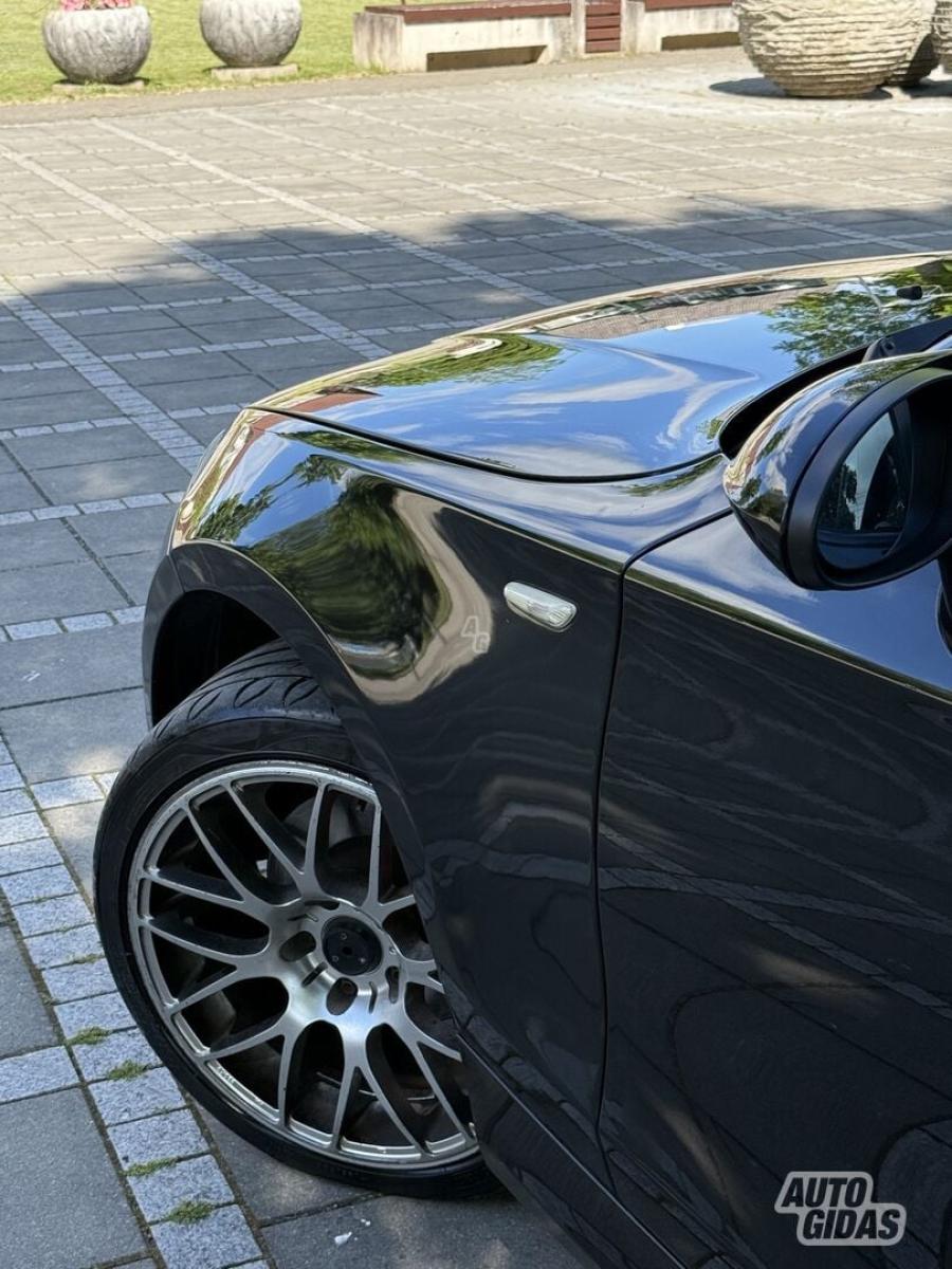 Melns BMW 120 2008 Klaipėda, ar dzinēja tilpumu 2.00 L un nobraukumu 277 tūkst. km par 5850 €, foto 13 vietnē AUTOMOTO.COM.LV
