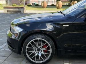 Melns BMW 120 2008 Klaipėda, ar dzinēja tilpumu 2.00 L un nobraukumu 277 tūkst. km par 5850 €, foto 15 vietnē AUTOMOTO.COM.LV
