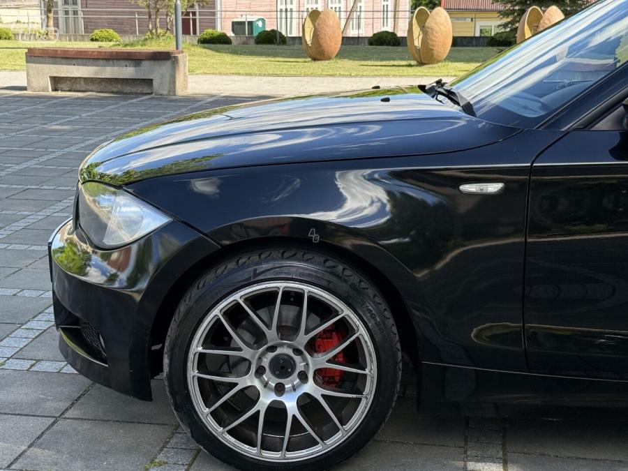 Melns BMW 120 2008 Klaipėda, ar dzinēja tilpumu 2.00 L un nobraukumu 277 tūkst. km par 5850 €, foto 15 vietnē AUTOMOTO.COM.LV