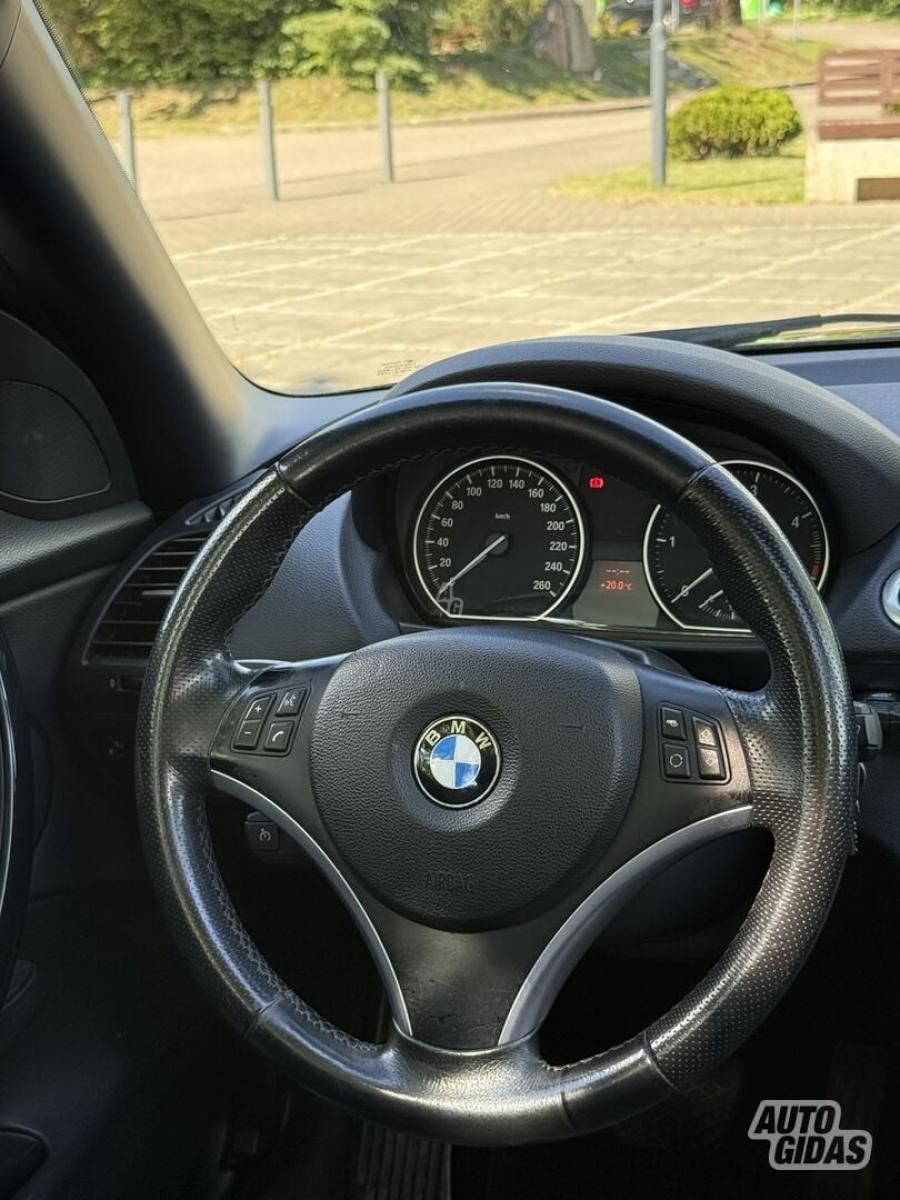 Melns BMW 120 2008 Klaipėda, ar dzinēja tilpumu 2.00 L un nobraukumu 277 tūkst. km par 5850 €, foto 22 vietnē AUTOMOTO.COM.LV