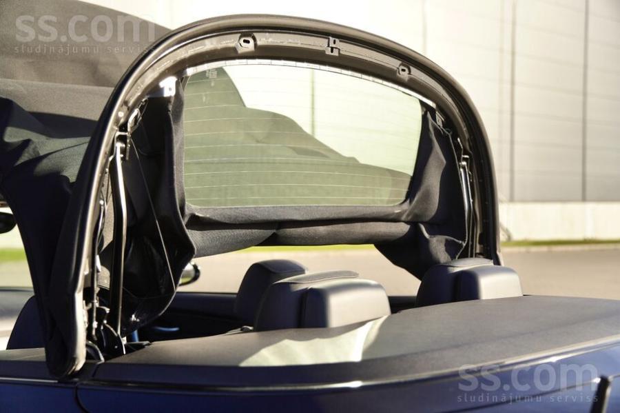 Black BMW 120 2009 in Riga, with an engine capacity of 2.00 L and mileage of 224 thousand km for 7250 €, photo 13 on AUTOMOTO.COM.LV
