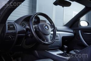 Black BMW 120 2009 in Riga, with an engine capacity of 2.00 L and mileage of 224 thousand km for 7250 €, photo 17 on AUTOMOTO.COM.LV