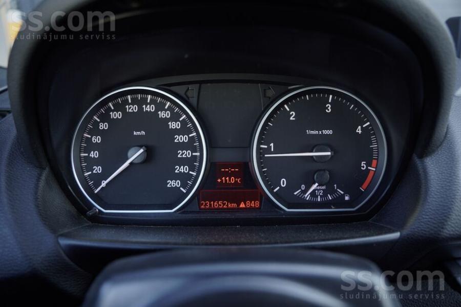Black BMW 120 2009 in Riga, with an engine capacity of 2.00 L and mileage of 224 thousand km for 7250 €, photo 23 on AUTOMOTO.COM.LV