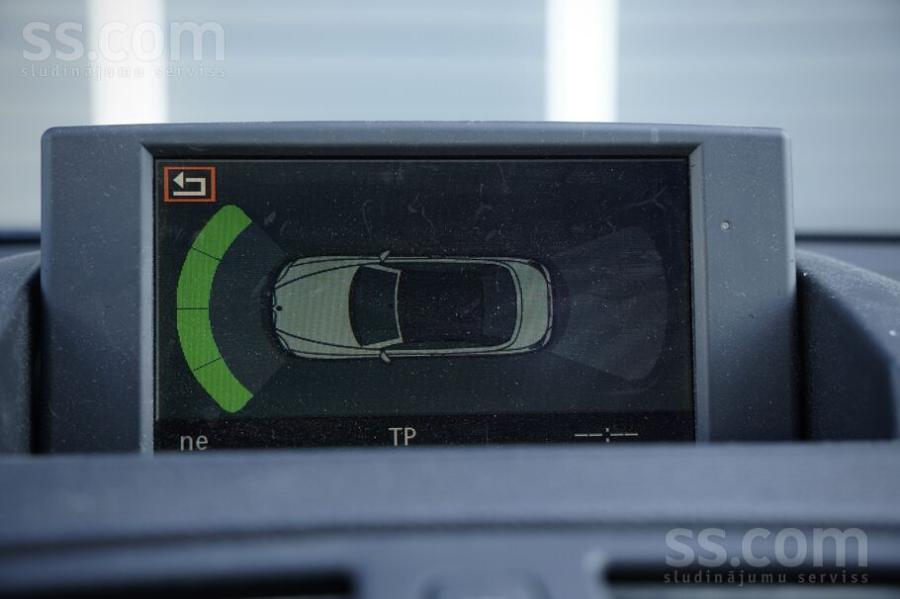 Black BMW 120 2009 in Riga, with an engine capacity of 2.00 L and mileage of 224 thousand km for 7250 €, photo 27 on AUTOMOTO.COM.LV