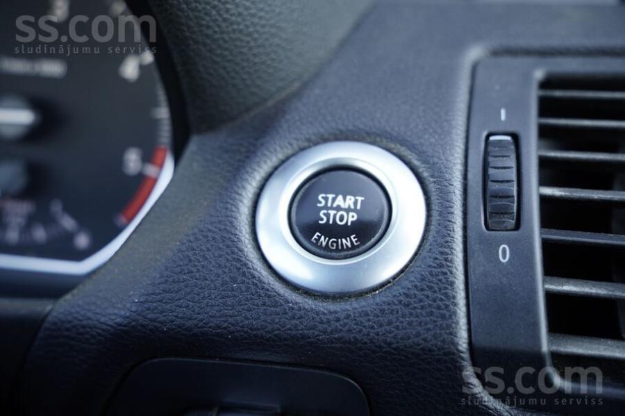 Black BMW 120 2009 in Riga, with an engine capacity of 2.00 L and mileage of 224 thousand km for 7250 €, photo 28 on AUTOMOTO.COM.LV