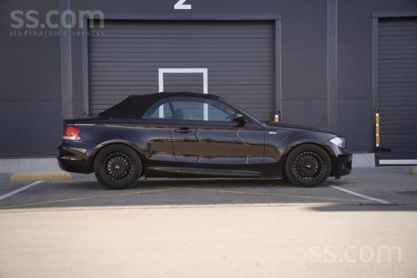 Melns BMW 120 2009 Rīga, ar dzinēja tilpumu 2.00 L un nobraukumu 224 tūkst. km par 6750 €, foto 4 vietnē AUTOMOTO.COM.LV