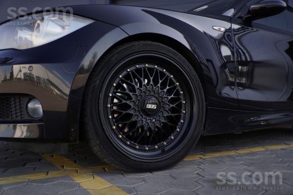 Melns BMW 120 2009 Rīga, ar dzinēja tilpumu 2.00 L un nobraukumu 224 tūkst. km par 6750 €, foto 10 vietnē AUTOMOTO.COM.LV