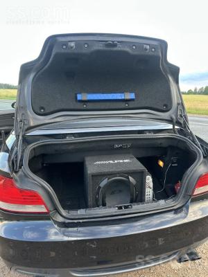 Melns BMW 120 2009 Bauska, ar dzinēja tilpumu 2.00 L un nobraukumu 270 tūkst. km par 5700 €, foto 10 vietnē AUTOMOTO.COM.LV