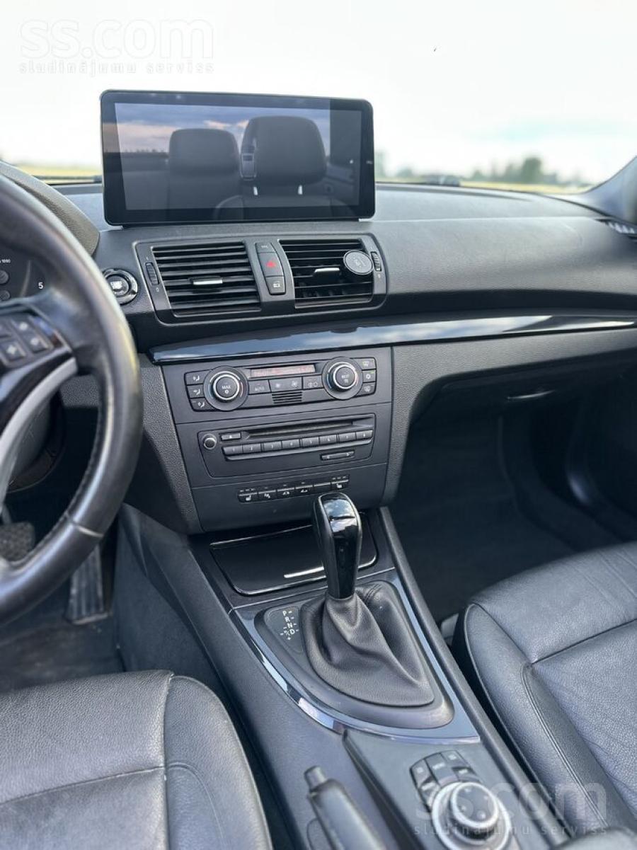 Melns BMW 120 2009 Bauska, ar dzinēja tilpumu 2.00 L un nobraukumu 270 tūkst. km par 5700 €, foto 15 vietnē AUTOMOTO.COM.LV