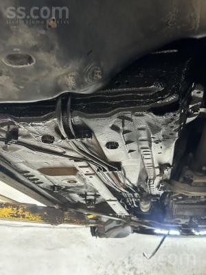 Melns BMW 120 2009 Bauska, ar dzinēja tilpumu 2.00 L un nobraukumu 270 tūkst. km par 5700 €, foto 24 vietnē AUTOMOTO.COM.LV
