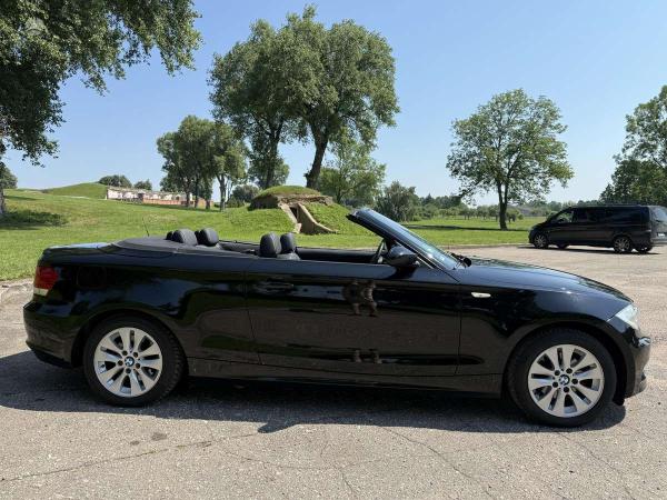 Melns BMW 120 2009 Kauņa, ar dzinēja tilpumu 2.00 L un nobraukumu 182 tūkst. km par 3750 €, foto 3 vietnē AUTOMOTO.COM.LV
