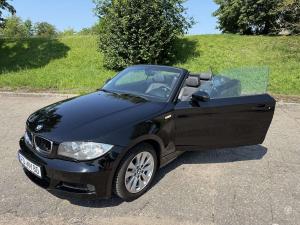 Black BMW 120 2009 in Kaunas, with an engine capacity of 2.00 L and mileage of 182 thousand km for 3750 €, photo 8 on AUTOMOTO.COM.LV