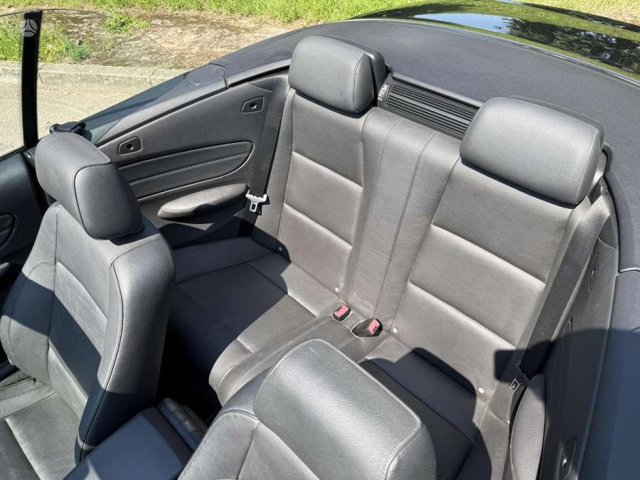 Black BMW 120 2009 in Kaunas, with an engine capacity of 2.00 L and mileage of 182 thousand km for 3750 €, photo 16 on AUTOMOTO.COM.LV