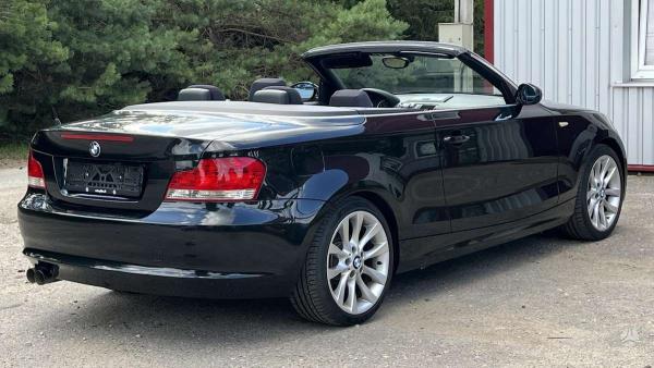 Black BMW 120 2009 in Ukmerge, with an engine capacity of 2.00 L and mileage of 201 thousand km for 3600 €, photo 4 on AUTOMOTO.COM.LV