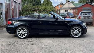 Black BMW 120 2009 in Ukmerge, with an engine capacity of 2.00 L and mileage of 201 thousand km for 3600 €, photo 7 on AUTOMOTO.COM.LV