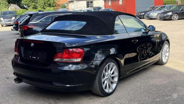 Black BMW 120 2009 in Ukmerge, with an engine capacity of 2.00 L and mileage of 201 thousand km for 3600 €, photo 9 on AUTOMOTO.COM.LV