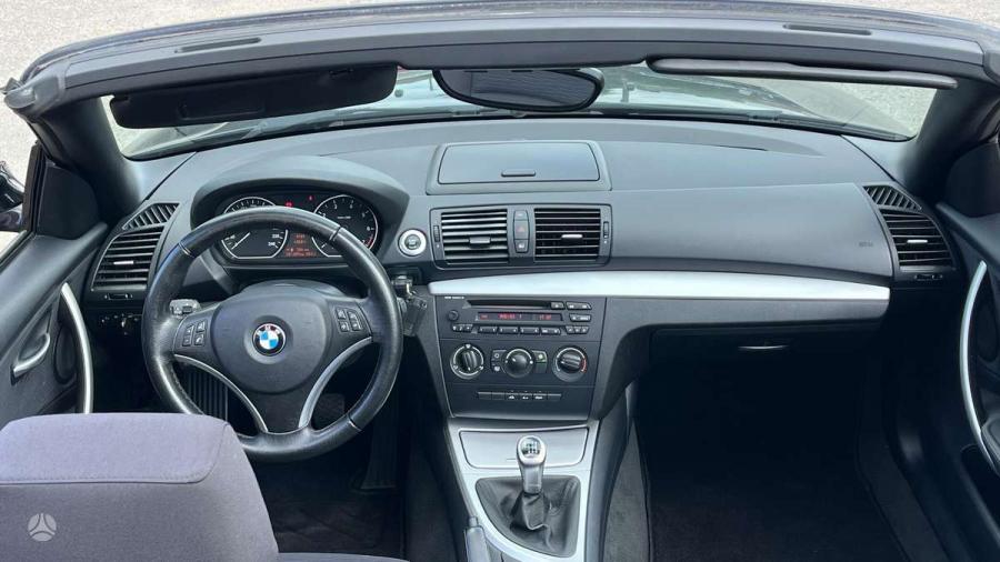 Black BMW 120 2009 in Ukmerge, with an engine capacity of 2.00 L and mileage of 201 thousand km for 3600 €, photo 12 on AUTOMOTO.COM.LV