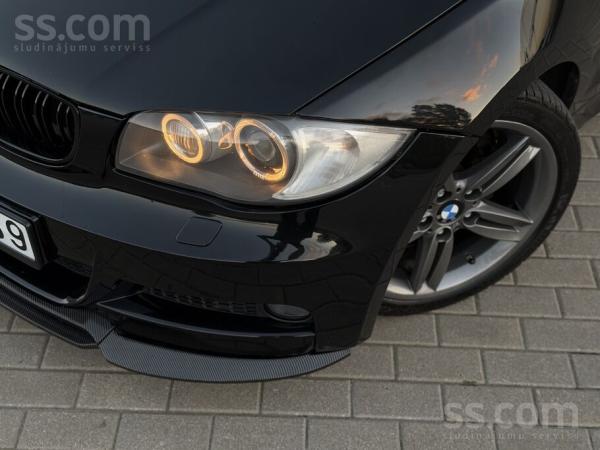 БМВ 120 2009 в Елгава на AUTOMOTO.COM.LV Черный БМВ 120 2009 в Елгава, объемом двигателя 2.00 л и пробегом 258 тыс. км за 8750 €, фото 8 на AUTOMOTO.COM.LV