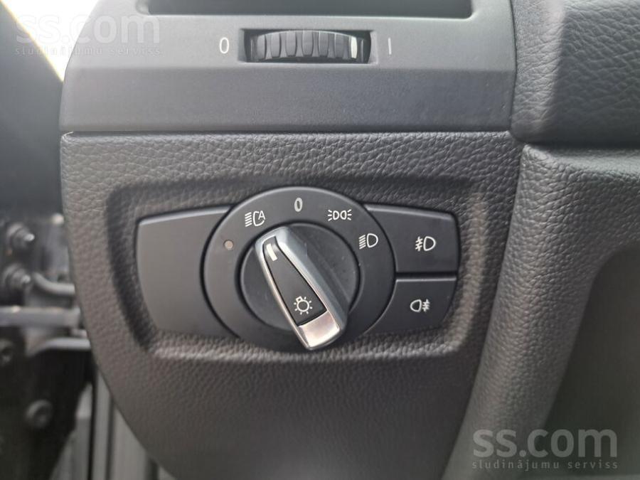 Melns BMW 120 2012 Valmiera, ar dzinēja tilpumu 2.00 L un nobraukumu 114 tūkst. km par 8000 €, foto 15 vietnē AUTOMOTO.COM.LV