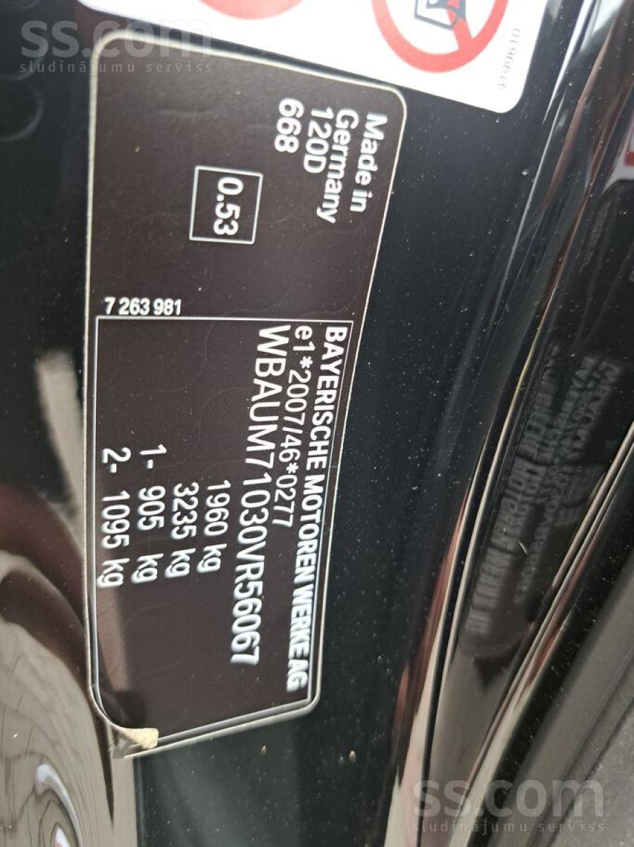 Melns BMW 120 2012 Valmiera, ar dzinēja tilpumu 2.00 L un nobraukumu 114 tūkst. km par 8000 €, foto 23 vietnē AUTOMOTO.COM.LV