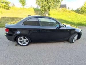 Black BMW 120 2007 in Kaunas, with an engine capacity of 2.00 L and mileage of 239 thousand km for 5900 €, photo 11 on AUTOMOTO.COM.LV