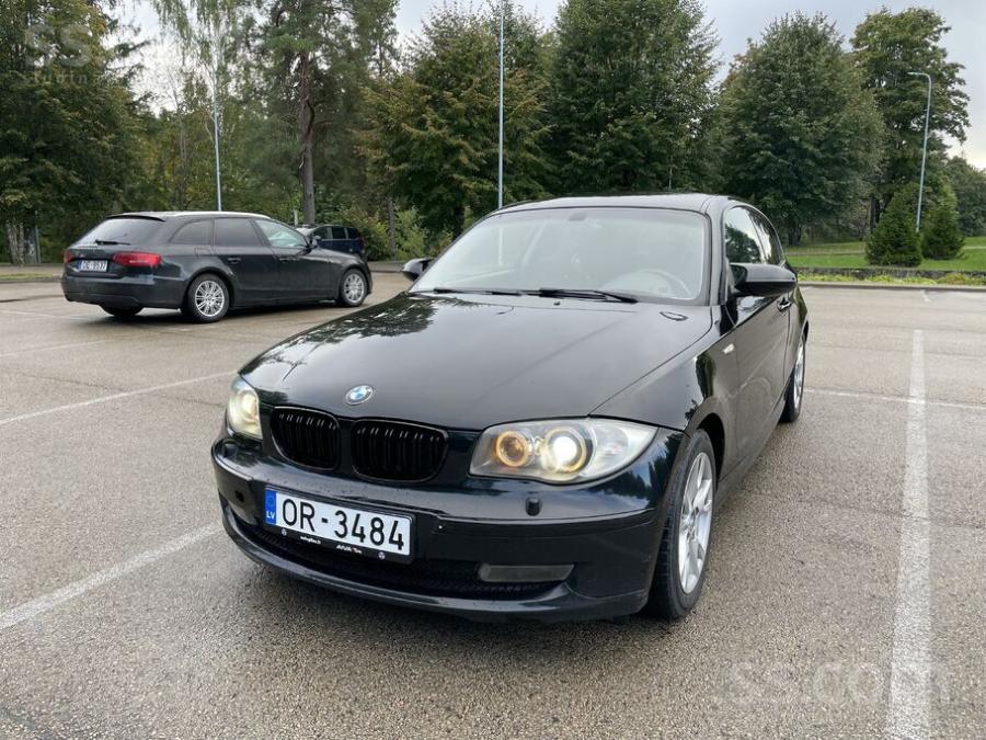 Black BMW 120 2007 in Ogre, with an engine capacity of 2.00 L and mileage of 328 thousand km for 2700 €, photo 4 on AUTOMOTO.COM.LV