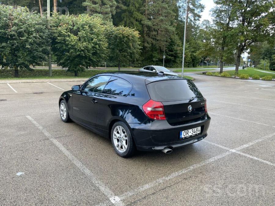 Black BMW 120 2007 in Ogre, with an engine capacity of 2.00 L and mileage of 328 thousand km for 2700 €, photo 6 on AUTOMOTO.COM.LV